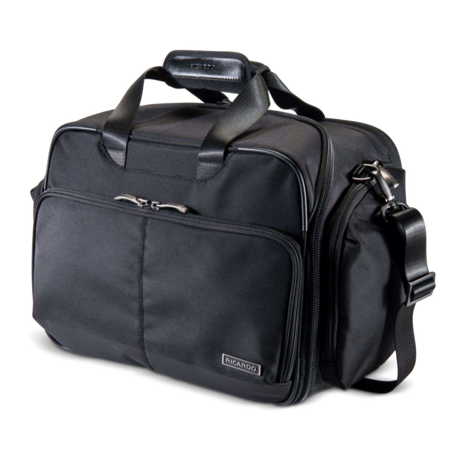 Flight Essentials Softside Deluxe Boarding Bag - 32L – Ricardo Beverly ...