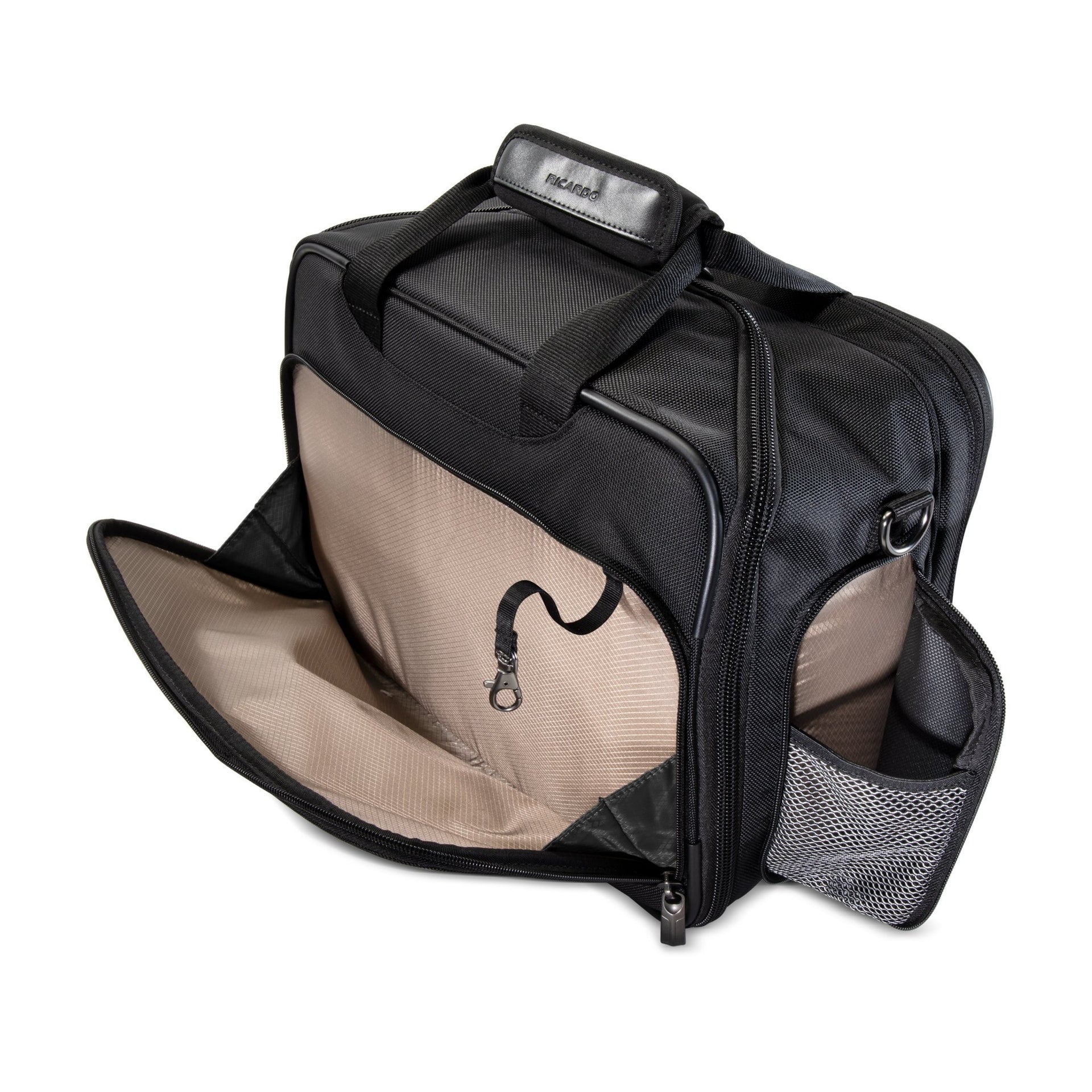Flight Essentials Softside Deluxe Boarding Bag - 32L – Ricardo Beverly ...