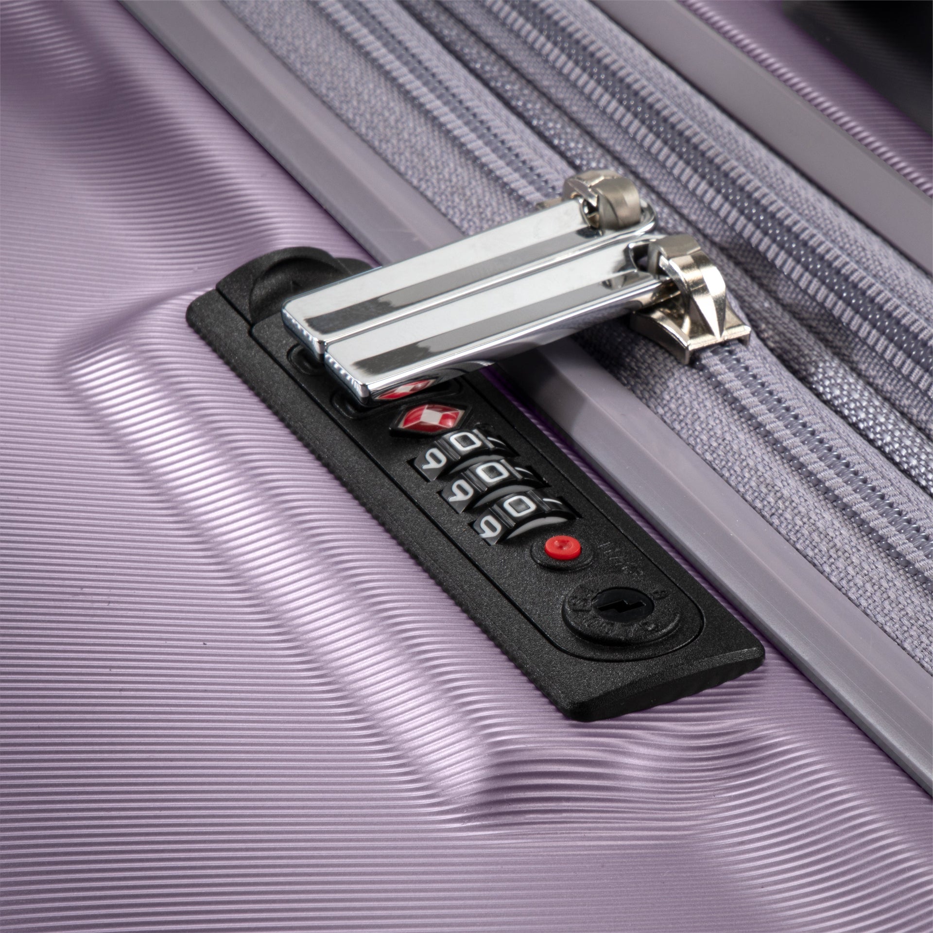 Rodeo Drive 2.0 Large Hardside Checked Luggage | Ricardo Beverly Hills